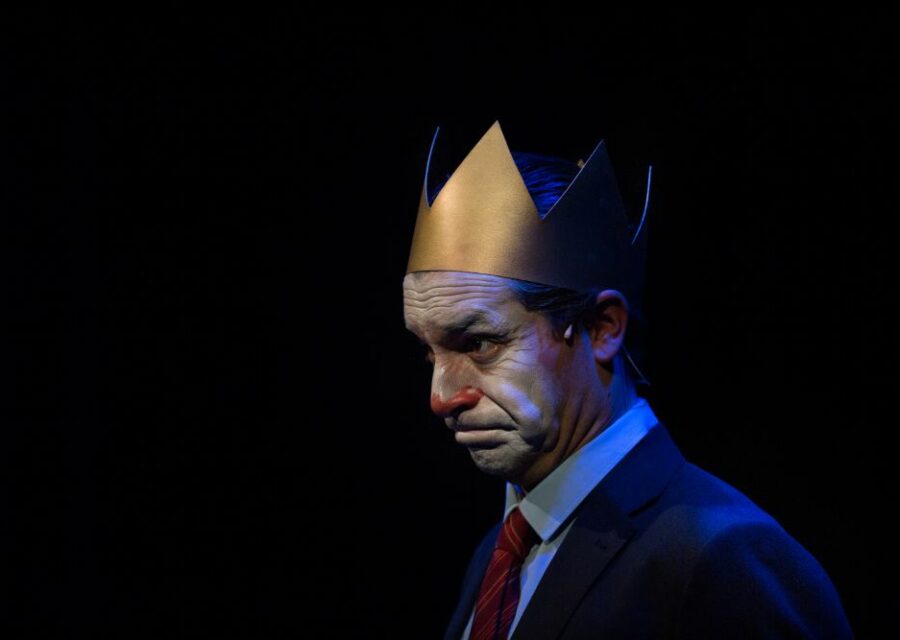 la vie et la mort de J. Chirac, roi des Français • Le Carré